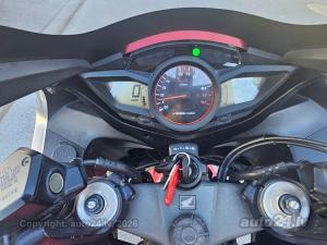 Melns Honda VFR 1200 2010 Tallina, ar dzinēja tilpumu 1.24 L un nobraukumu 71 tūkst. km par 5800 €, foto 5 vietnē AUTOMOTO.COM.LV
