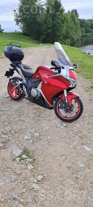 Honda VFR 1200 2014 Rīga, ar dzinēja tilpumu 1.20 L un nobraukumu 0 tūkst. km par 4800 €, foto  vietnē AUTOMOTO.COM.LV