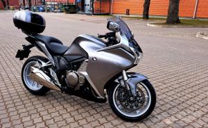 Honda VFR 1200F 2010 Rīga, ar dzinēja tilpumu 1.24 L un nobraukumu 0 tūkst. km par 6480 €, foto  vietnē AUTOMOTO.COM.LV