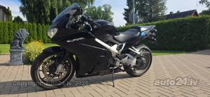 Black Honda VFR 800 2016 in Tallinn, with an engine capacity of 0.80 L and mileage of 48 thousand km for 6500 €, photo  on AUTOMOTO.COM.LV