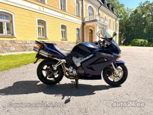 Синий Хонда VFR 800 2003 в Таллин, объемом двигателя 0.78 л и пробегом 35 тыс. км за 3999 €, фото 9 на AUTOMOTO.COM.LV