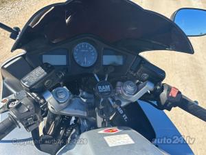 Grey Honda VFR 800 2002 in Tallinn, with an engine capacity of 0.78 L and mileage of 68 thousand km for 3300 €, photo 8 on AUTOMOTO.COM.LV