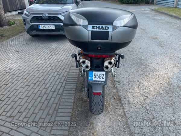 Pelēks Honda VFR 800 2003 Saue, ar dzinēja tilpumu 0.78 L un nobraukumu 81 tūkst. km par 2490 €, foto 5 vietnē AUTOMOTO.COM.LV