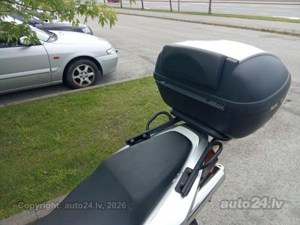 Серый Хонда VFR 800 2003 в Таллин, объемом двигателя 0.78 л и пробегом 64 тыс. км за 2500 €, фото 8 на AUTOMOTO.COM.LV