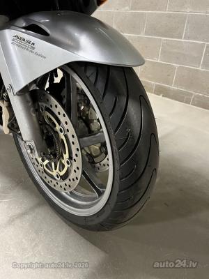 Pelēks Honda VFR 800 2006 Tallina, ar dzinēja tilpumu 0.78 L un nobraukumu 22 tūkst. km par 5840 €, foto 13 vietnē AUTOMOTO.COM.LV