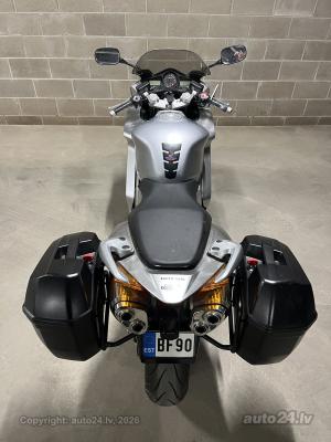 Pelēks Honda VFR 800 2006 Tallina, ar dzinēja tilpumu 0.78 L un nobraukumu 22 tūkst. km par 5840 €, foto 18 vietnē AUTOMOTO.COM.LV