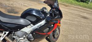 Honda VFR 800 1998 Jēkabpils, ar dzinēja tilpumu 0.78 L un nobraukumu 0 tūkst. km par 1500 €, foto 6 vietnē AUTOMOTO.COM.LV