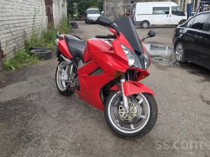 Honda VFR 800 2003 in Riga, with an engine capacity of 0.80 L and mileage of 0 thousand km for 2000 €, photo  on AUTOMOTO.COM.LV