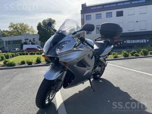 Honda VFR 800 2005 in Riga, with an engine capacity of 0.80 L and mileage of 0 thousand km for 2600 €, photo 2 on AUTOMOTO.COM.LV