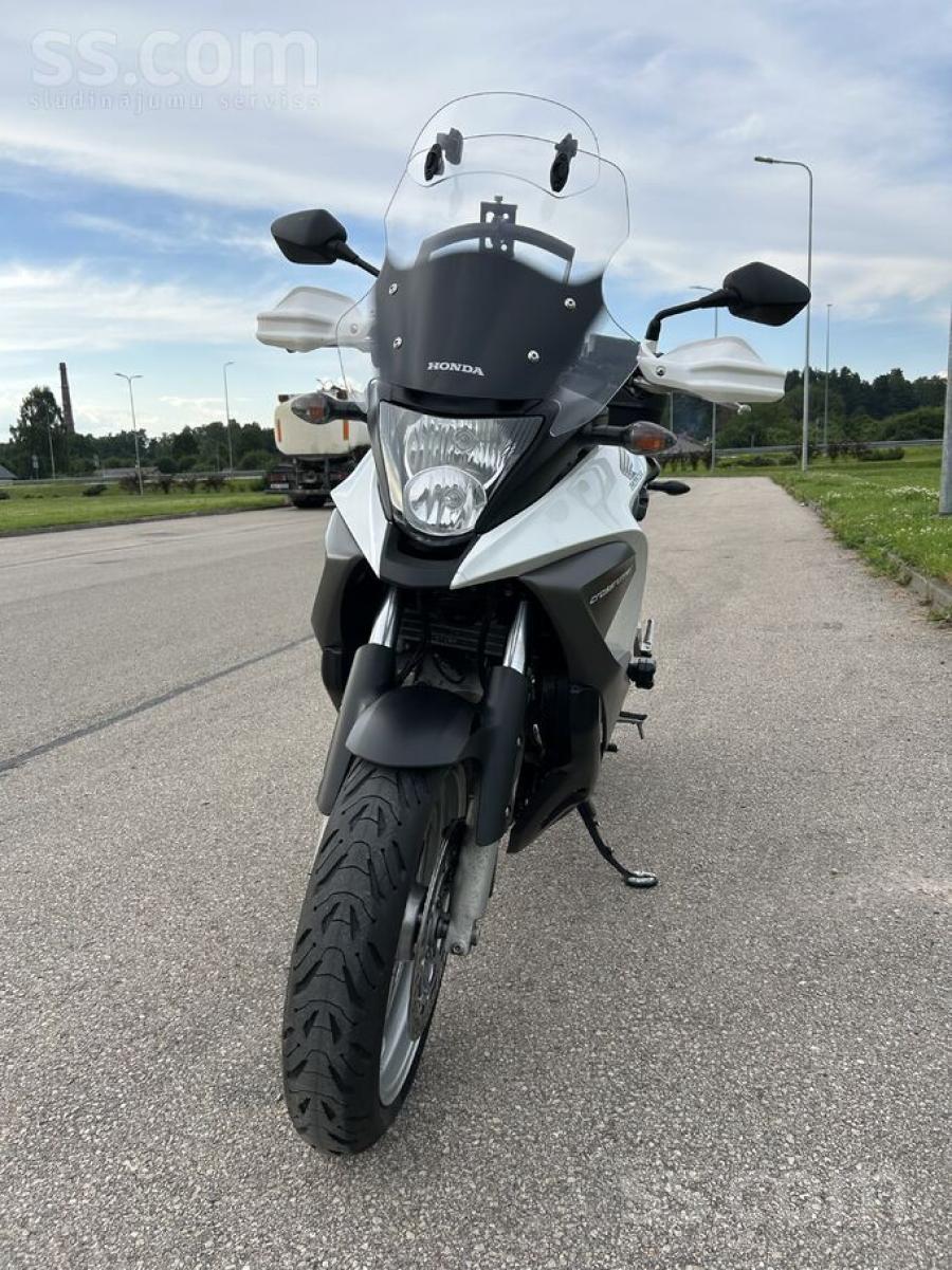 Honda VFR 800X 2012 Ogre, ar dzinēja tilpumu 0.80 L un nobraukumu 0 tūkst. km par 4550 €, foto 4 vietnē AUTOMOTO.COM.LV