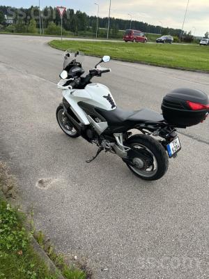 Honda VFR 800X 2012 Ogre, ar dzinēja tilpumu 0.80 L un nobraukumu 0 tūkst. km par 4550 €, foto 6 vietnē AUTOMOTO.COM.LV
