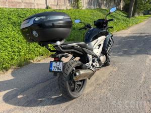 Honda VFR 800X 2012 in Limbazi, with an engine capacity of 0.80 L and mileage of 0 thousand km for 4500 €, photo 7 on AUTOMOTO.COM.LV