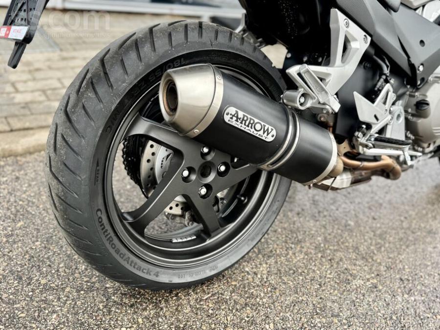 Honda VFR 800X 2013 in Riga, with an engine capacity of 0.80 L and mileage of 0 thousand km for 5299 €, photo 9 on AUTOMOTO.COM.LV