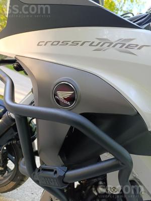 Honda VFR 800X 2015 in Riga, with an engine capacity of 0.80 L and mileage of 0 thousand km for 5900 €, photo 8 on AUTOMOTO.COM.LV
