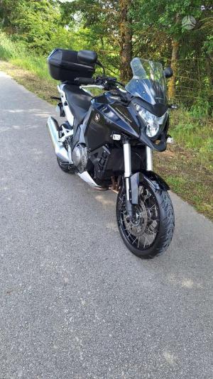 Black Honda VFR 2014 in Kaunas, with an engine capacity of 1.24 L and mileage of 58 thousand km for 5900 €, photo 3 on AUTOMOTO.COM.LV