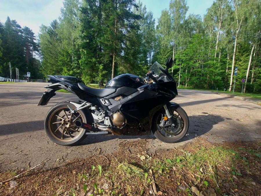 Черный Хонда VFR 2014 в Вильнюс, объемом двигателя 0.80 л и пробегом 9 тыс. км за 6200 €, фото 1 на AUTOMOTO.COM.LV