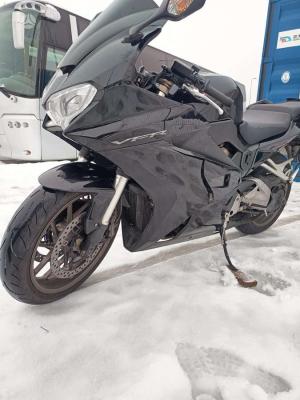 Melns Honda VFR 2018 Kauņa, ar dzinēja tilpumu 0.80 L un nobraukumu 44 tūkst. km par 4750 €, foto 8 vietnē AUTOMOTO.COM.LV