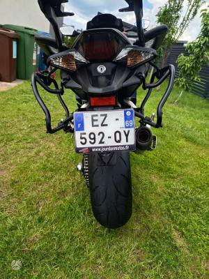 Black Honda VFR 2018 in Kaunas, with an engine capacity of 0.80 L and mileage of 44 thousand km for 4800 €, photo 5 on AUTOMOTO.COM.LV