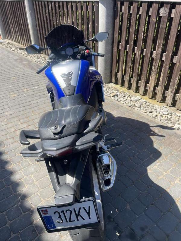 Blue Honda VFR 2013 in Druskininkai, with an engine capacity of 1.30 L and mileage of 21 thousand km for 3900 €, photo 4 on AUTOMOTO.COM.LV