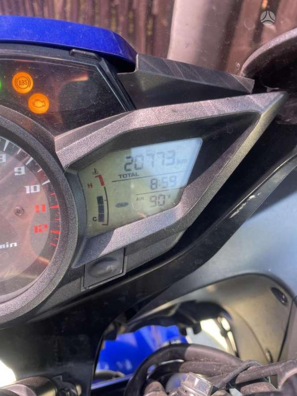 Blue Honda VFR 2013 in Druskininkai, with an engine capacity of 1.30 L and mileage of 21 thousand km for 3900 €, photo 6 on AUTOMOTO.COM.LV