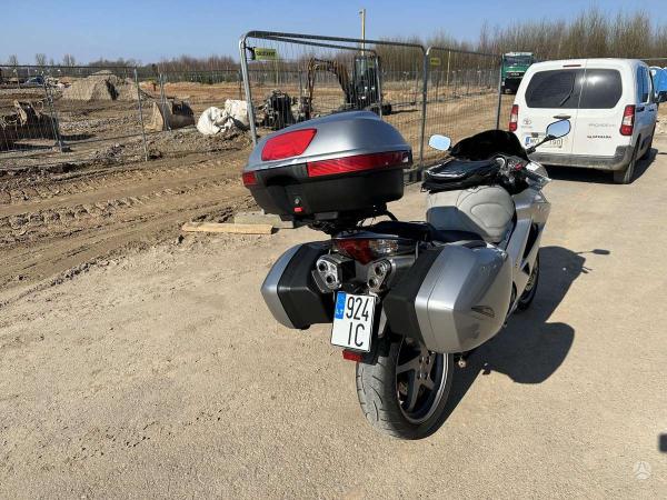 Серый Хонда VFR 2006 в Вилкавишкис, объемом двигателя 0.80 л и пробегом 35 тыс. км за 3750 €, фото 10 на AUTOMOTO.COM.LV