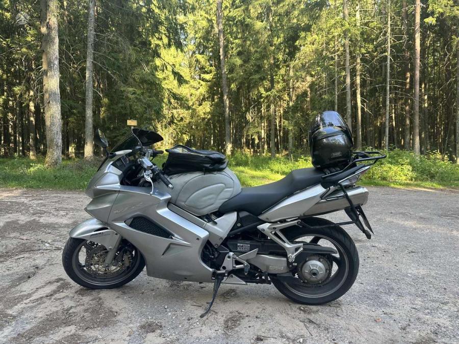 Серый Хонда VFR 2006 в Вилкавишкис, объемом двигателя 0.80 л и пробегом 35 тыс. км за 3750 €, фото 18 на AUTOMOTO.COM.LV