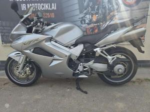 Pelēks Honda VFR 2009 Panevēža, ar dzinēja tilpumu 0.80 L un nobraukumu 85 tūkst. km par 2650 €, foto 5 vietnē AUTOMOTO.COM.LV