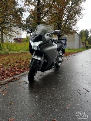 Pelēks Honda VFR 2011 Viļņa, ar dzinēja tilpumu 1.20 L un nobraukumu 44 tūkst. km par 5400 €, foto 5 vietnē AUTOMOTO.COM.LV