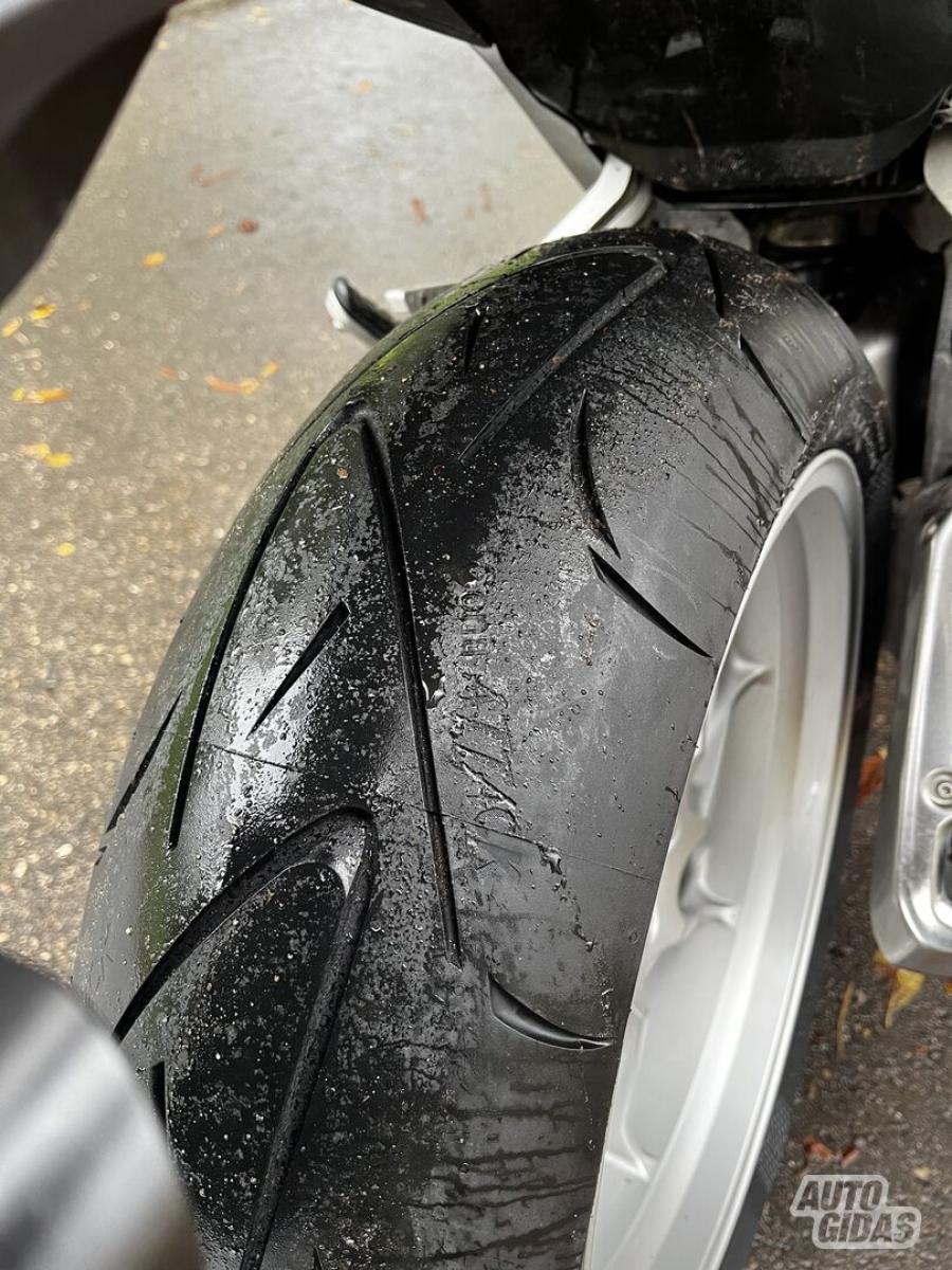 Pelēks Honda VFR 2011 Viļņa, ar dzinēja tilpumu 1.20 L un nobraukumu 44 tūkst. km par 5400 €, foto 11 vietnē AUTOMOTO.COM.LV