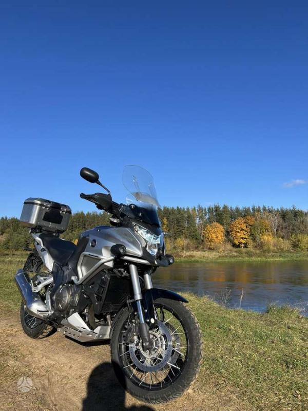 Pelēks Honda VFR 2012 Viļņa, ar dzinēja tilpumu 0.00 L un nobraukumu 56 tūkst. km par 6700 €, foto 9 vietnē AUTOMOTO.COM.LV