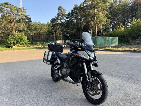 Grey Honda VFR 2013 in Druskininkai, with an engine capacity of 1.24 L and mileage of 71 thousand km for 6100 €, photo 1 on AUTOMOTO.COM.LV