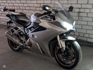 Pelēks Honda VFR 2019 Kauņa, ar dzinēja tilpumu 0.80 L un nobraukumu 25 tūkst. km par 5500 €, foto 3 vietnē AUTOMOTO.COM.LV