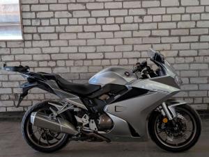 Pelēks Honda VFR 2019 Kauņa, ar dzinēja tilpumu 0.80 L un nobraukumu 25 tūkst. km par 5500 €, foto 8 vietnē AUTOMOTO.COM.LV