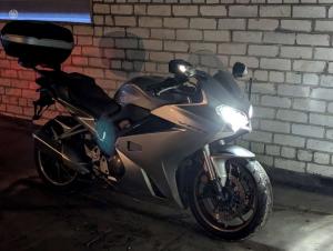 Pelēks Honda VFR 2019 Kauņa, ar dzinēja tilpumu 0.80 L un nobraukumu 25 tūkst. km par 5500 €, foto 10 vietnē AUTOMOTO.COM.LV