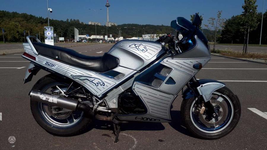 Хонда VFR 1986 в Вильнюс, объемом двигателя 0.75 л и пробегом 38 тыс. км за 999 €, фото 5 на AUTOMOTO.COM.LV