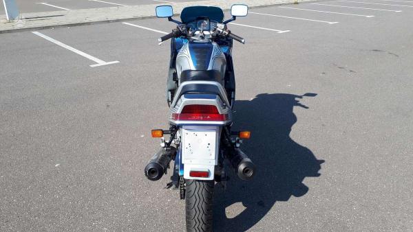 Honda VFR 1986 in Vilnius, with an engine capacity of 0.75 L and mileage of 38 thousand km for 999 €, photo 10 on AUTOMOTO.COM.LV