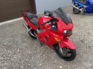 Honda VFR 1998 Kelmė, ar dzinēja tilpumu 0.80 L un nobraukumu 75 tūkst. km par 715 €, foto  vietnē AUTOMOTO.COM.LV