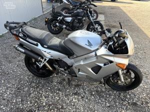 Honda VFR 1998 Kelmė, ar dzinēja tilpumu 0.80 L un nobraukumu 0 tūkst. km par 515 €, foto 3 vietnē AUTOMOTO.COM.LV