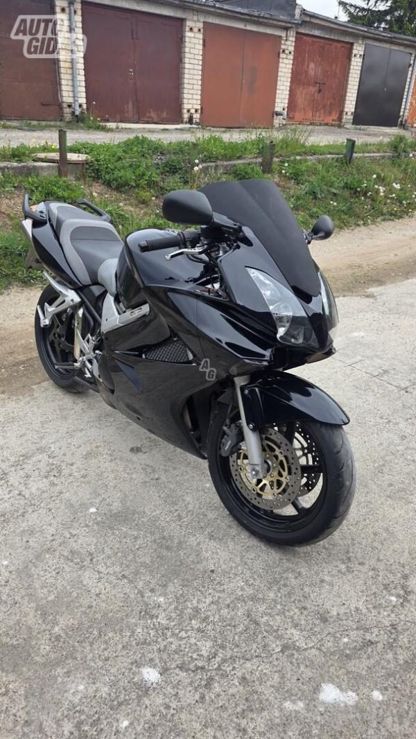 Honda VFR 2002 Šauļi, ar dzinēja tilpumu 0.00 L un nobraukumu 0 tūkst. km par 3850 €, foto 1 vietnē AUTOMOTO.COM.LV