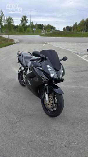 Honda VFR 2002 Šauļi, ar dzinēja tilpumu 0.00 L un nobraukumu 0 tūkst. km par 3850 €, foto 4 vietnē AUTOMOTO.COM.LV