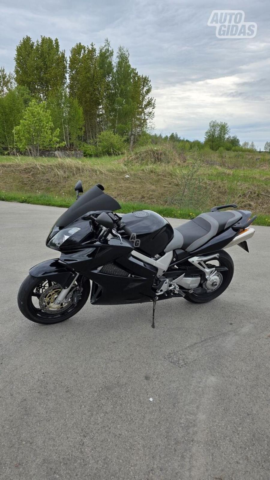 Honda VFR 2002 Šauļi, ar dzinēja tilpumu 0.00 L un nobraukumu 0 tūkst. km par 3850 €, foto 9 vietnē AUTOMOTO.COM.LV