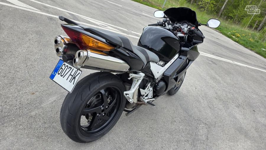 Honda VFR 2002 Šauļi, ar dzinēja tilpumu 0.00 L un nobraukumu 0 tūkst. km par 3850 €, foto 13 vietnē AUTOMOTO.COM.LV