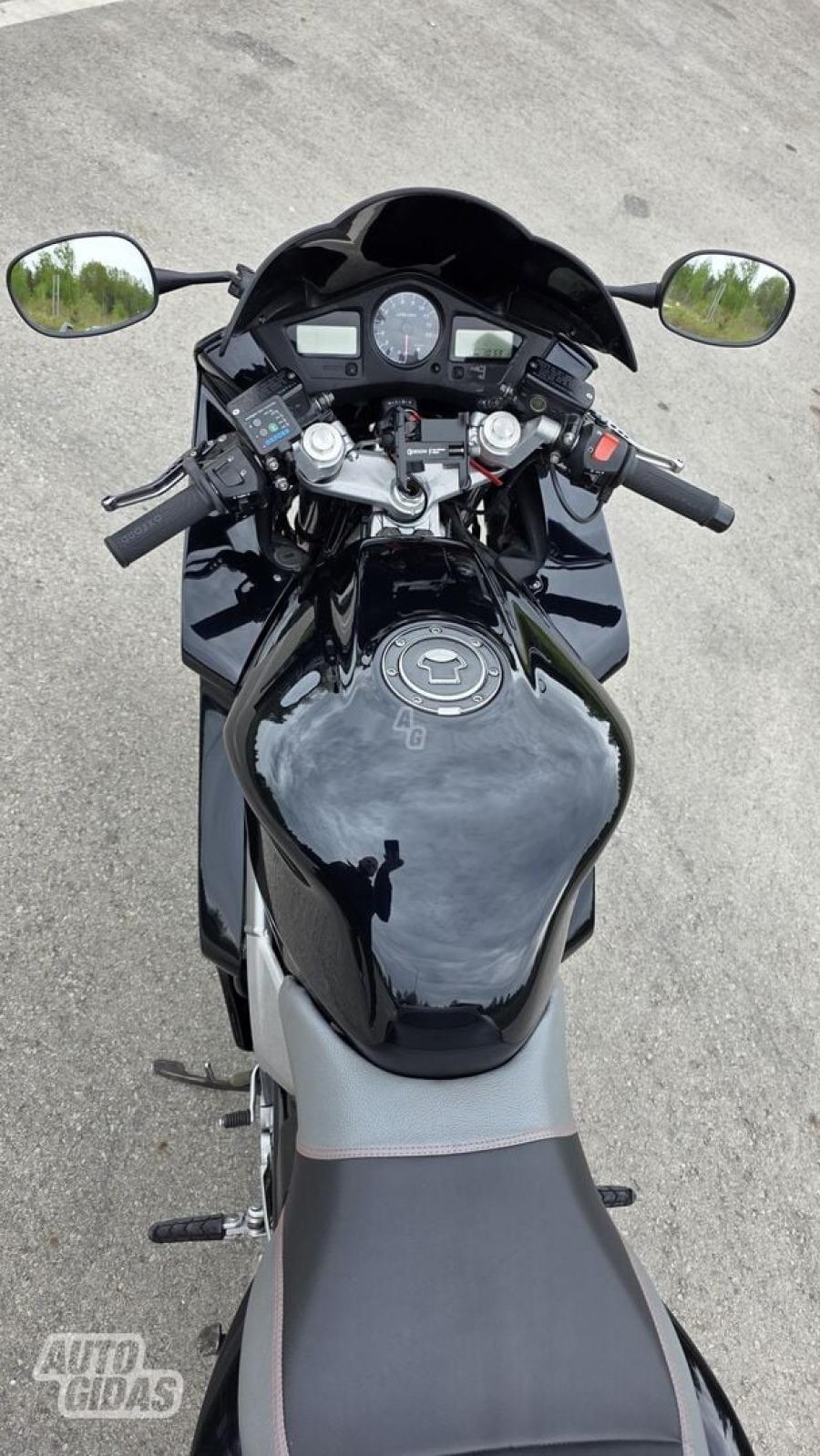 Honda VFR 2002 Šauļi, ar dzinēja tilpumu 0.00 L un nobraukumu 0 tūkst. km par 3850 €, foto 15 vietnē AUTOMOTO.COM.LV