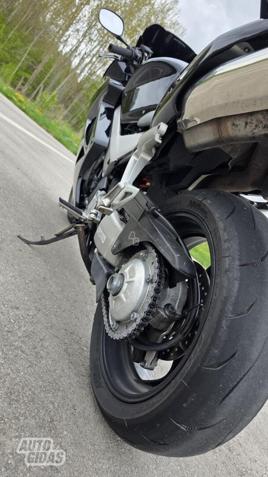 Honda VFR 2002 Šauļi, ar dzinēja tilpumu 0.00 L un nobraukumu 0 tūkst. km par 3850 €, foto 20 vietnē AUTOMOTO.COM.LV