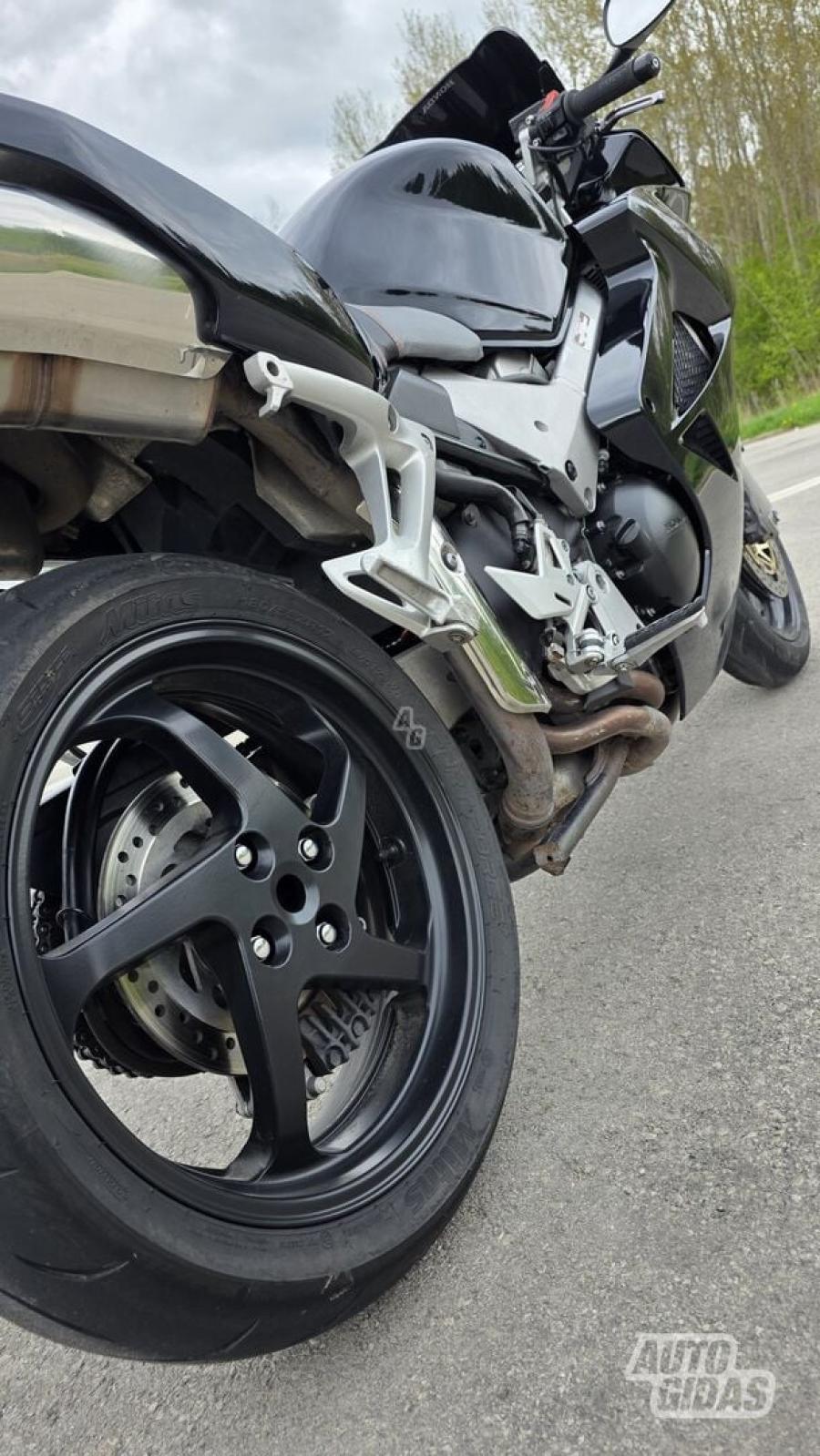 Honda VFR 2002 Šauļi, ar dzinēja tilpumu 0.00 L un nobraukumu 0 tūkst. km par 3850 €, foto 21 vietnē AUTOMOTO.COM.LV