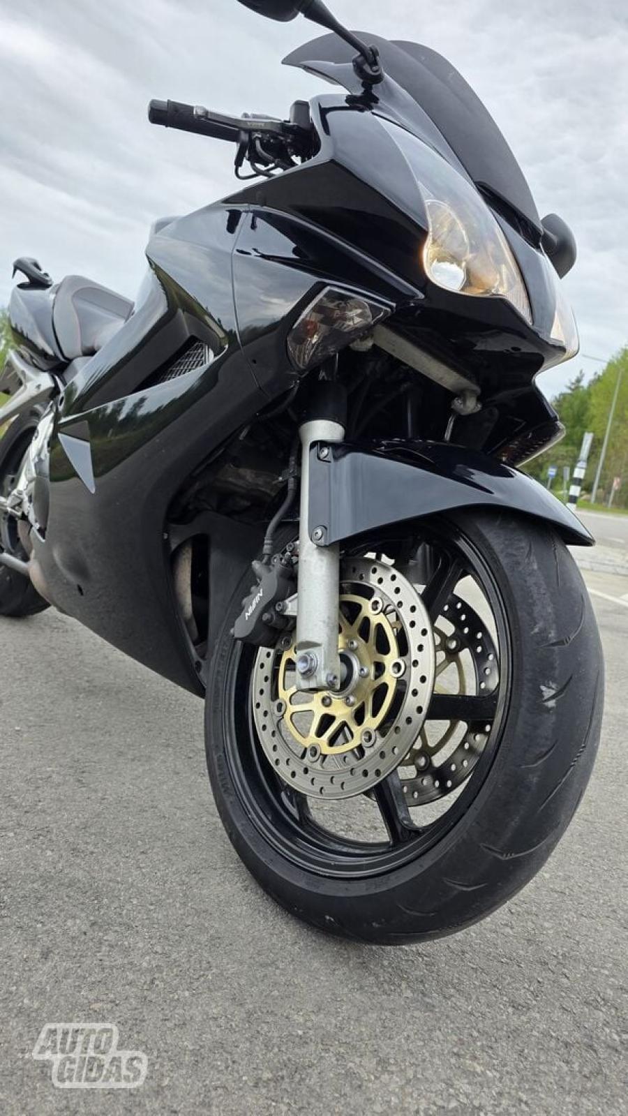 Honda VFR 2002 Šauļi, ar dzinēja tilpumu 0.00 L un nobraukumu 0 tūkst. km par 3850 €, foto 22 vietnē AUTOMOTO.COM.LV