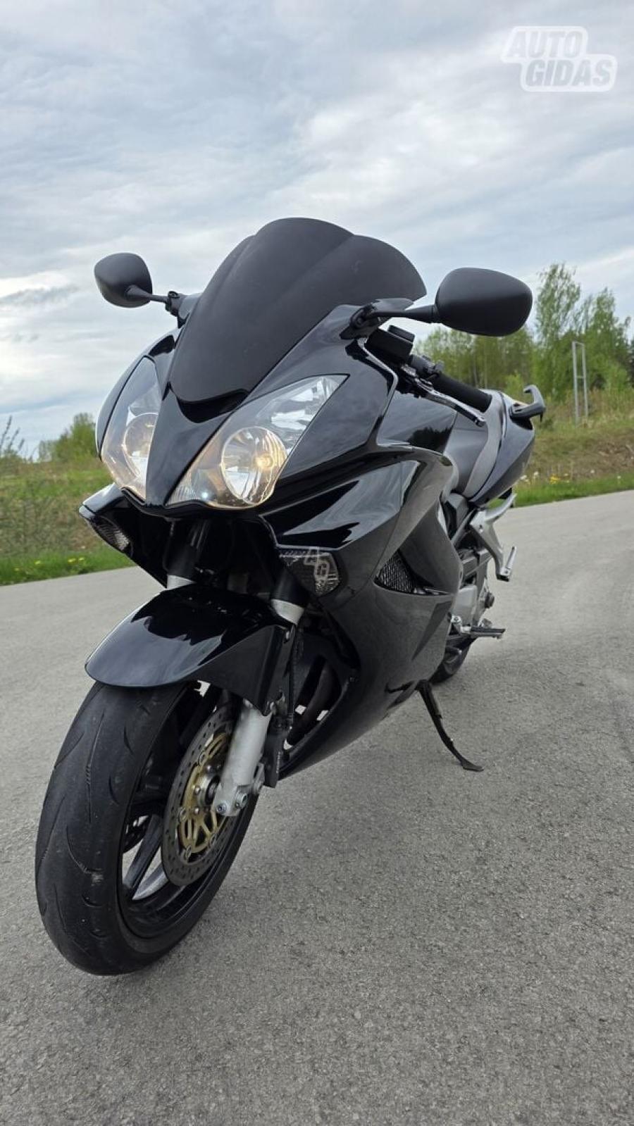 Honda VFR 2002 Šauļi, ar dzinēja tilpumu 0.00 L un nobraukumu 0 tūkst. km par 3850 €, foto 23 vietnē AUTOMOTO.COM.LV