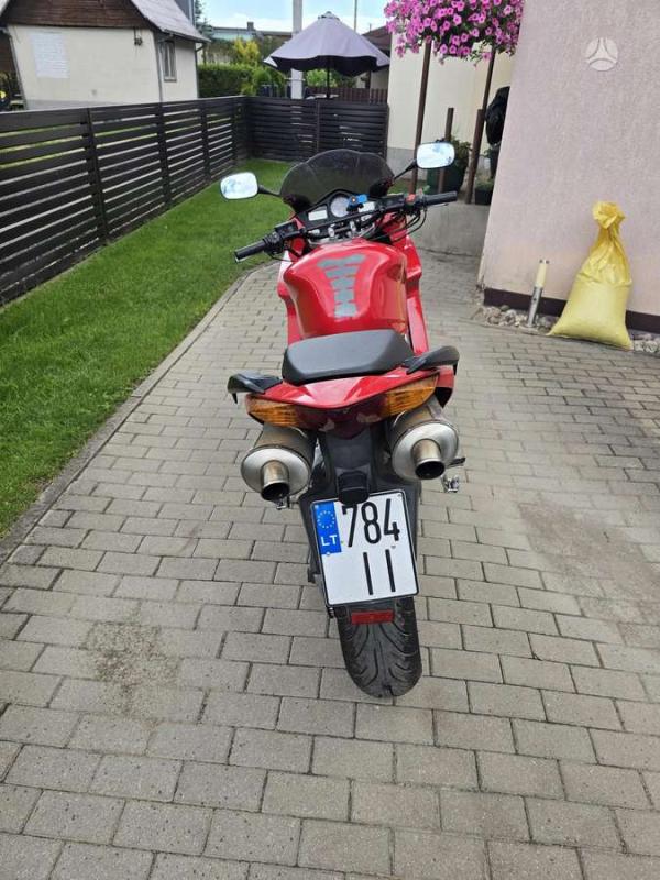 Honda VFR 2002 in Kaunas, with an engine capacity of 0.78 L and mileage of 47 thousand km for 3700 €, photo 6 on AUTOMOTO.COM.LV