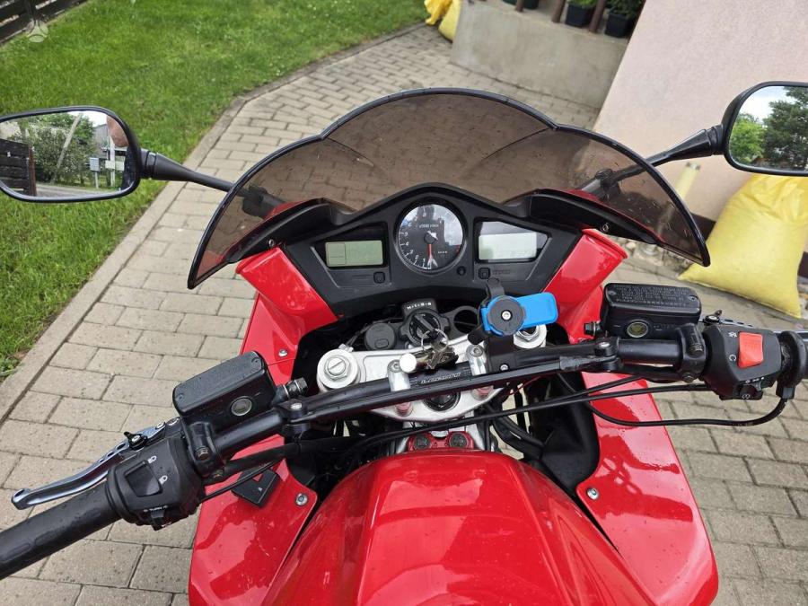Honda VFR 2002 in Kaunas, with an engine capacity of 0.78 L and mileage of 47 thousand km for 3700 €, photo 9 on AUTOMOTO.COM.LV