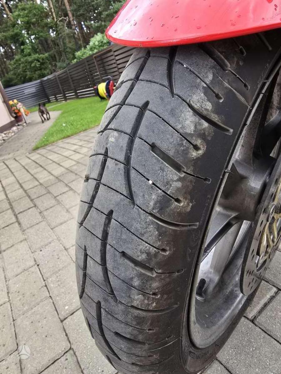Honda VFR 2002 in Kaunas, with an engine capacity of 0.78 L and mileage of 47 thousand km for 3700 €, photo 11 on AUTOMOTO.COM.LV